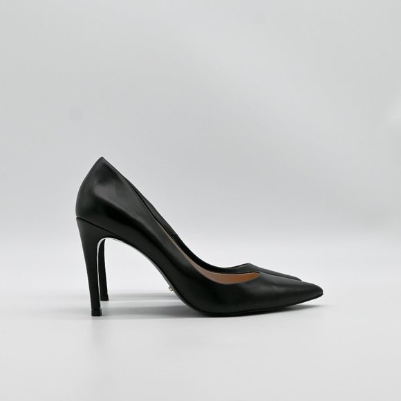 Uterque | Shoes | Uterque High Heel Court Shoe Pointed Leather Pumps Black 39 | Poshmark